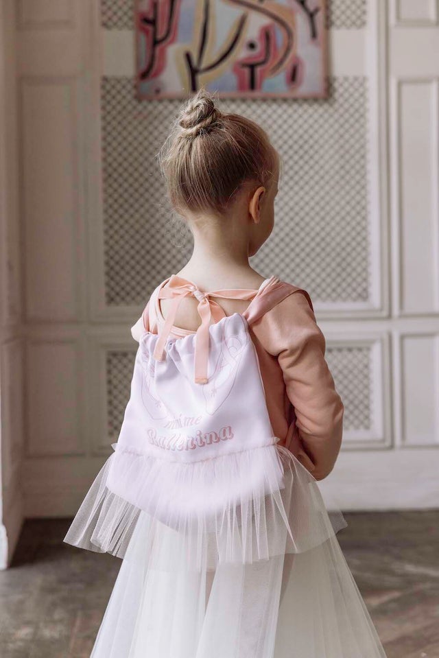 The 1001 Girls Valensiyas 3 Barbie In The 12 Dancing Princesses